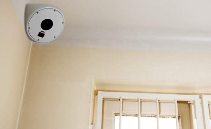 AXIS announces stainless steel anti-grip corner-mount IP camera - asmag.com